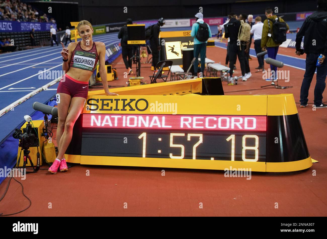 Keely Hodgkinson celebrates winning the Women's 800m Final in a new ...