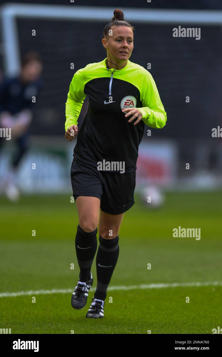Referee Rebecca Welch (Match Referee) warm-up prior to the Sky Bet ...