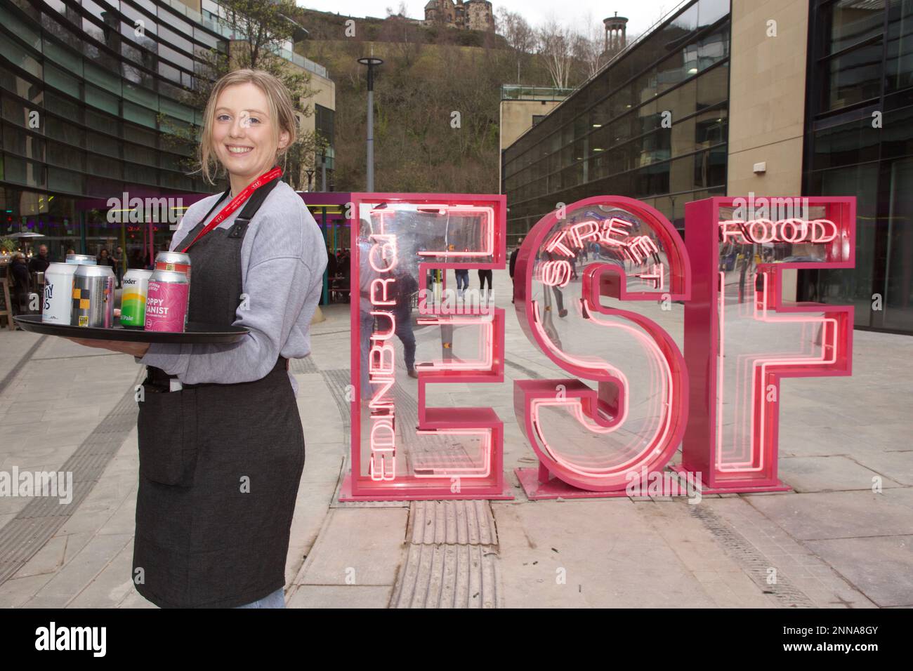 Edinburgh,UK, February 25th 2023: Waitress Cliona O'Connell, 22, at the ...