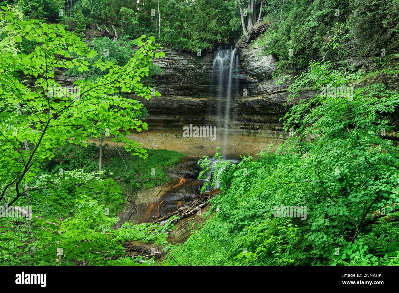 Munising and pictured rocks hi-res stock photography and images - Alamy