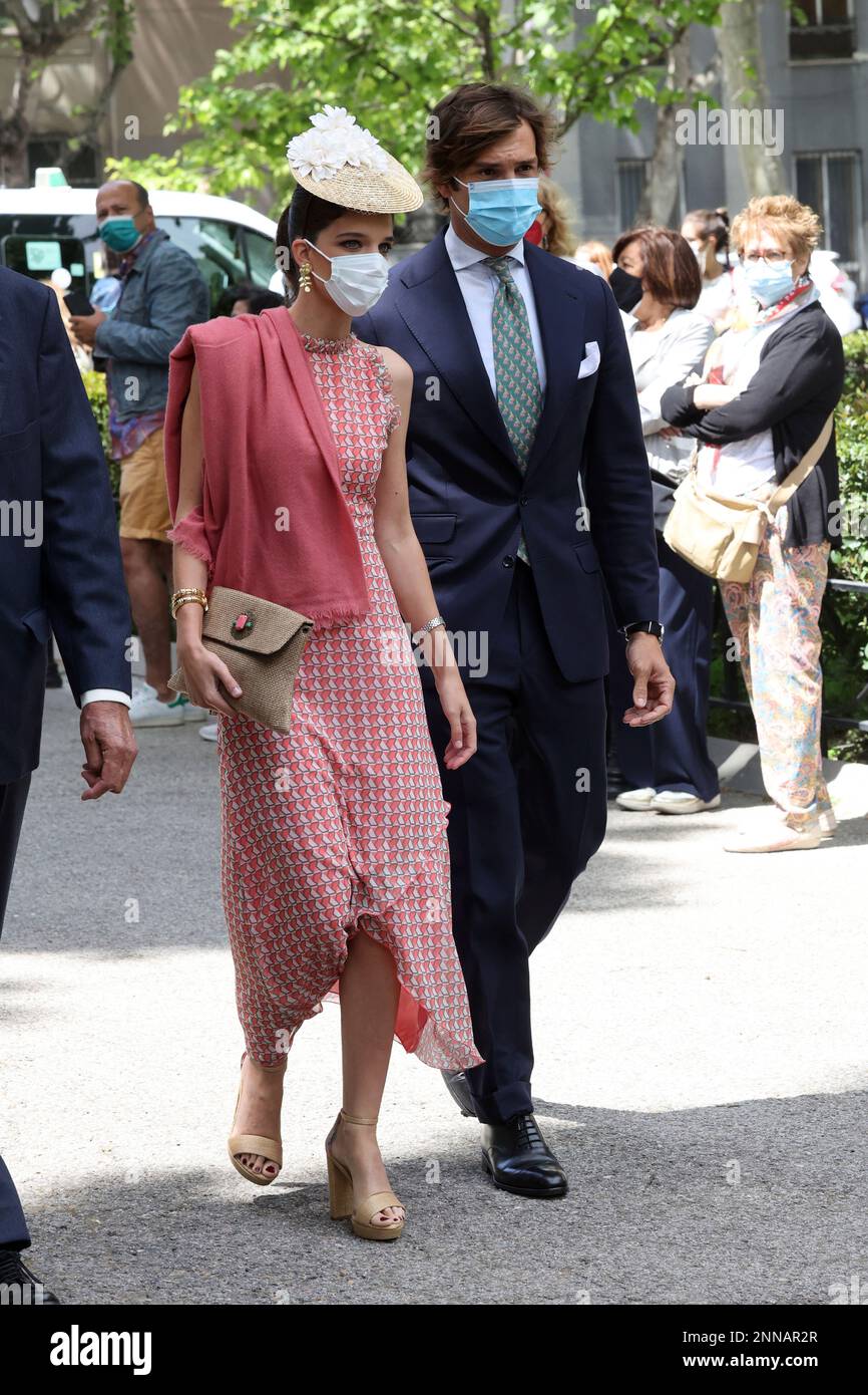Arrival of guests at Liria Palace for the wedding of Carlos Fitz-James ...