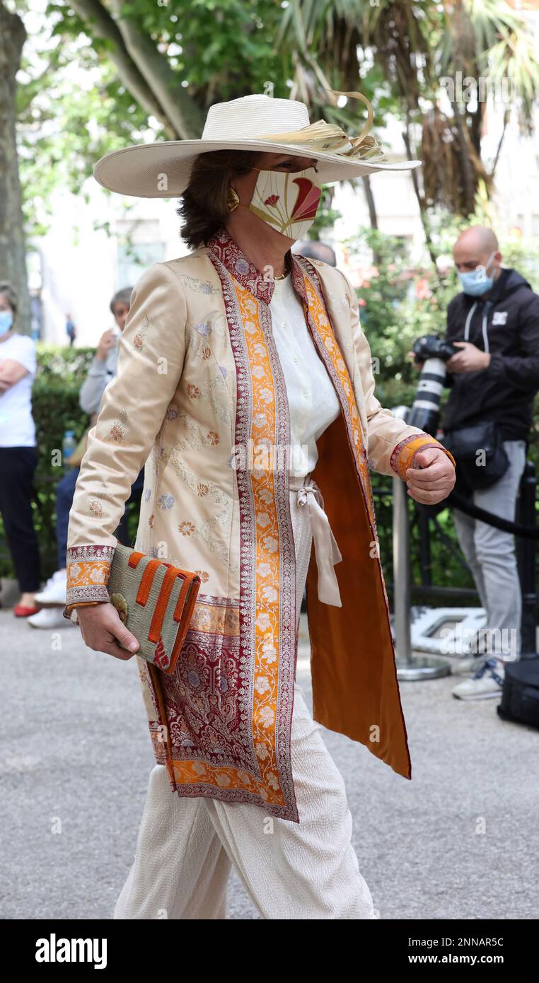 Arrival of guests at Liria Palace for the wedding of Carlos Fitz-James ...