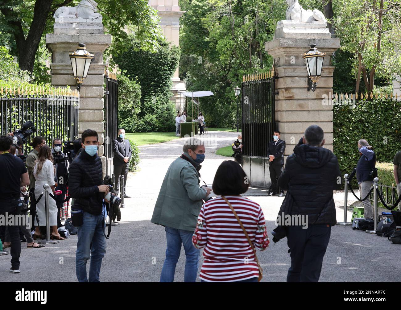 The last details are being finalized for the wedding of Carlos Fitz ...