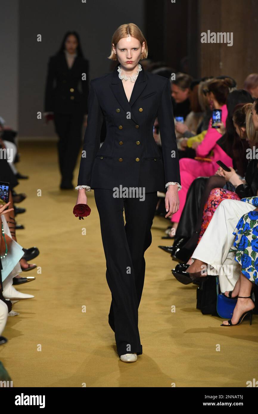 Elisa Nijman Milan Fashion Week Women Fall/Winter 23-24 Philosophy di ...