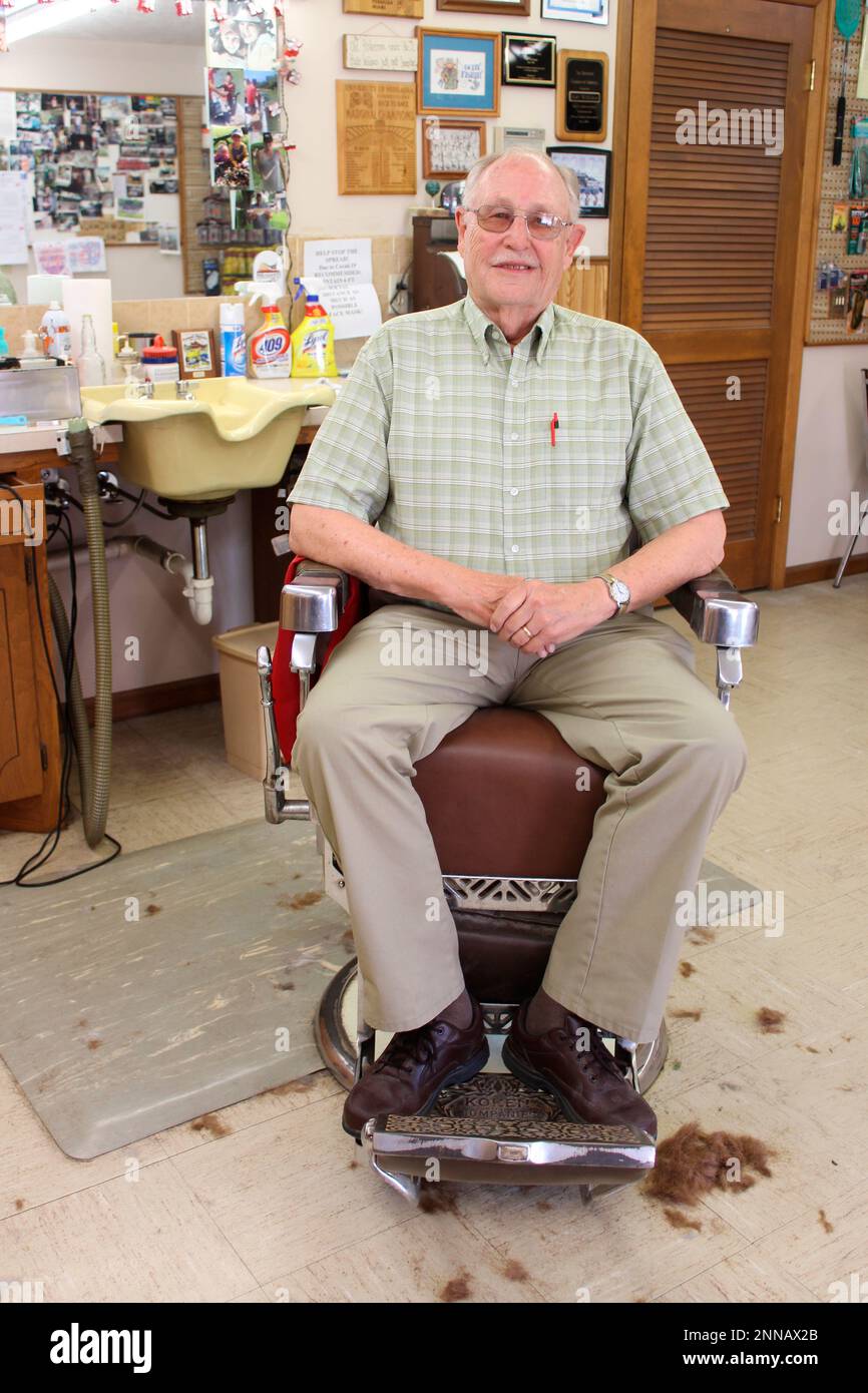 Gary Nuttelman, who is retiring from his career as a barber after ...