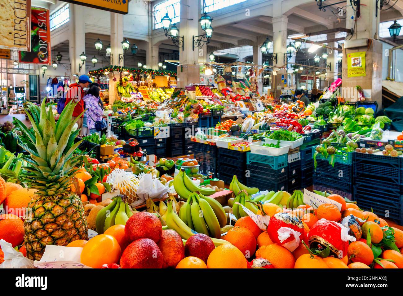 Via cola di rienzo rome hi-res stock photography and images - Alamy