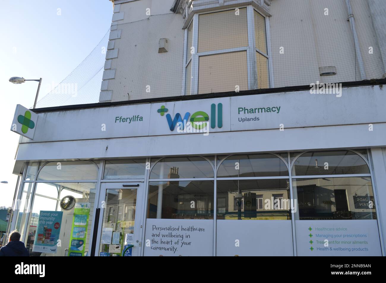 Well pharmacy building hi-res stock photography and images - Alamy