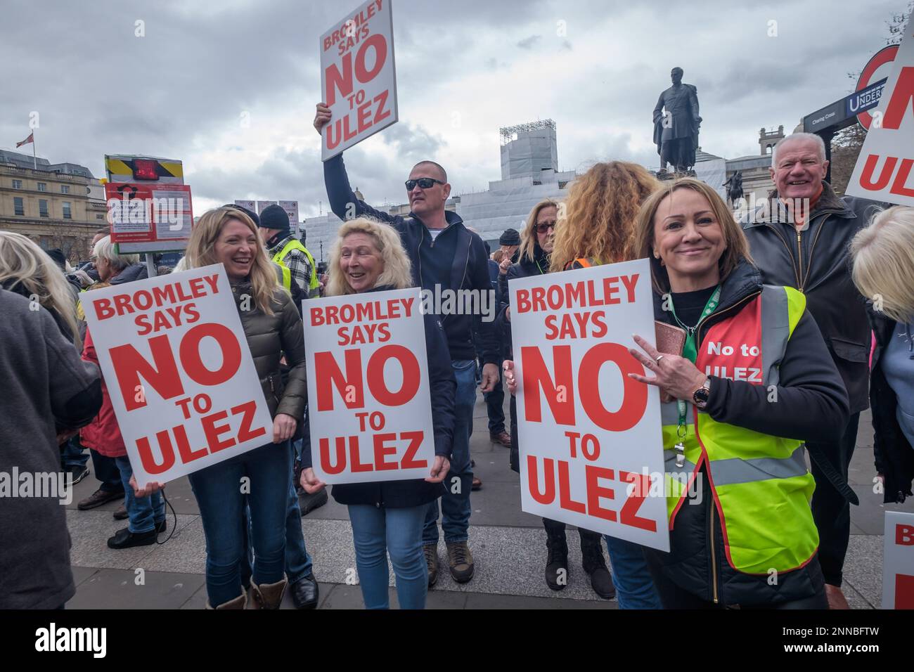 Stop ulez expansion protest hi-res stock photography and images - Alamy