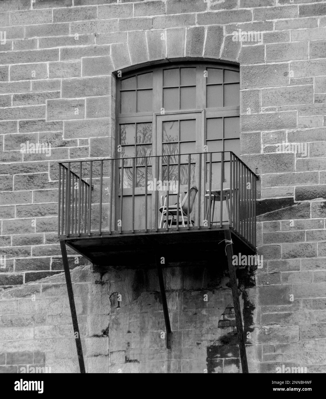 Battered architecture Black and White Stock Photos & Images - Alamy