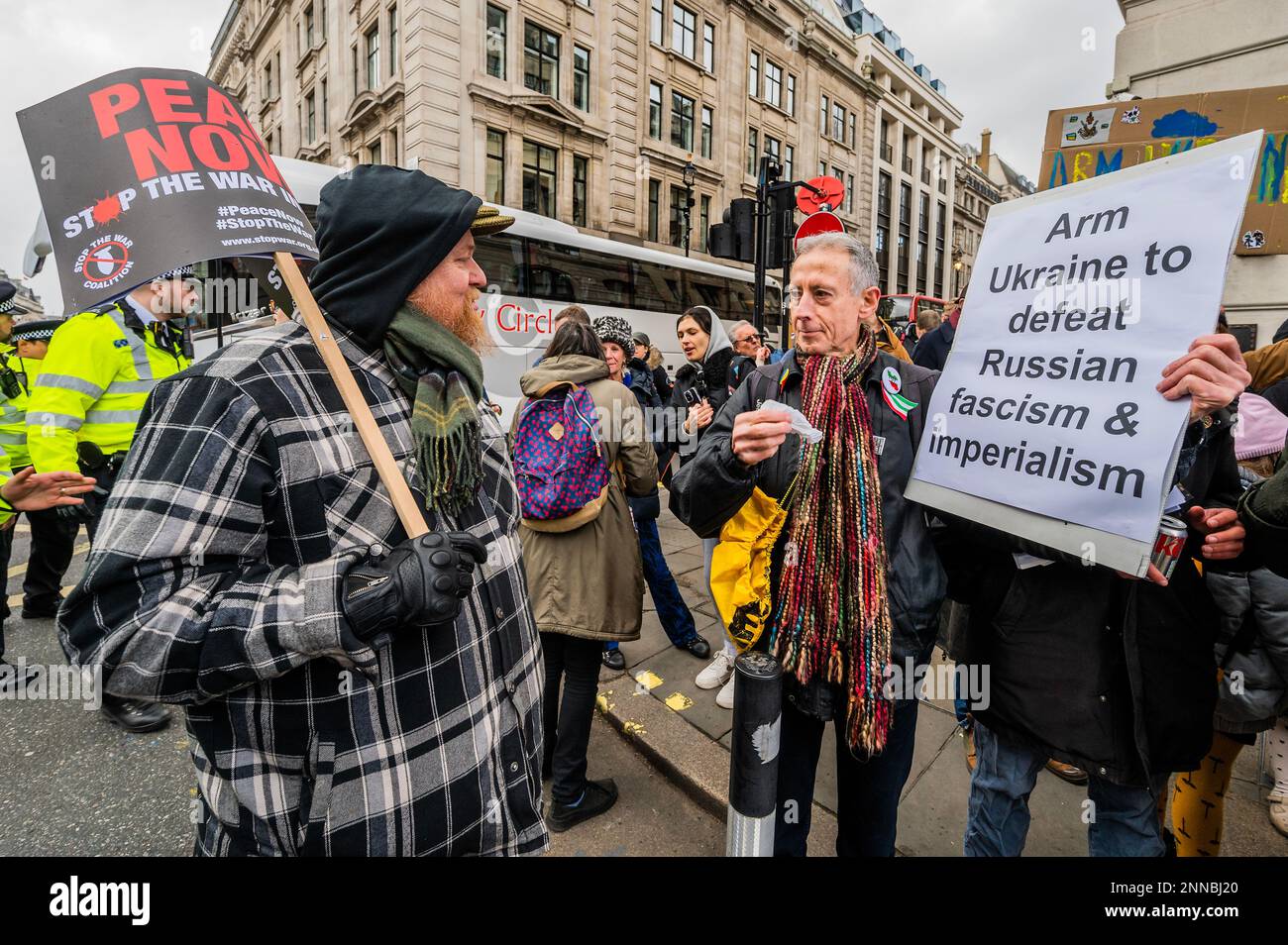 Peter tatchell stop the war hi-res stock photography and images - Alamy