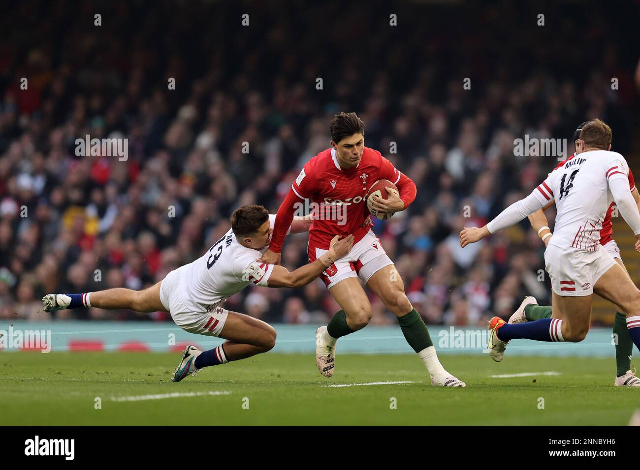 International rugby tackle england 2023 hi-res stock photography and ...
