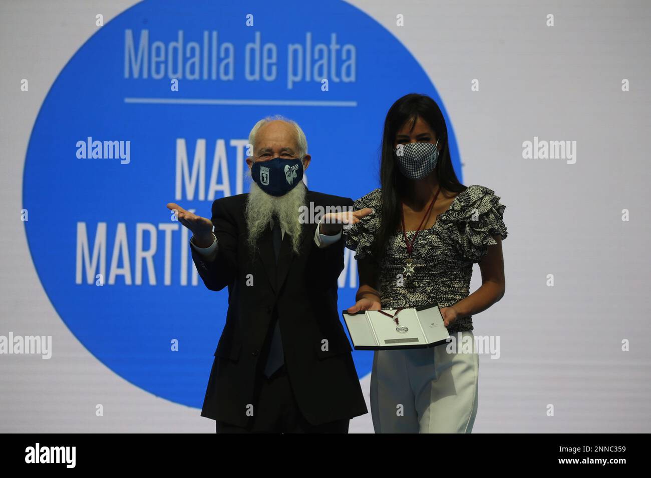 The Deputy Mayor of Madrid, Begoña Villacís, presents the taxi driver ...