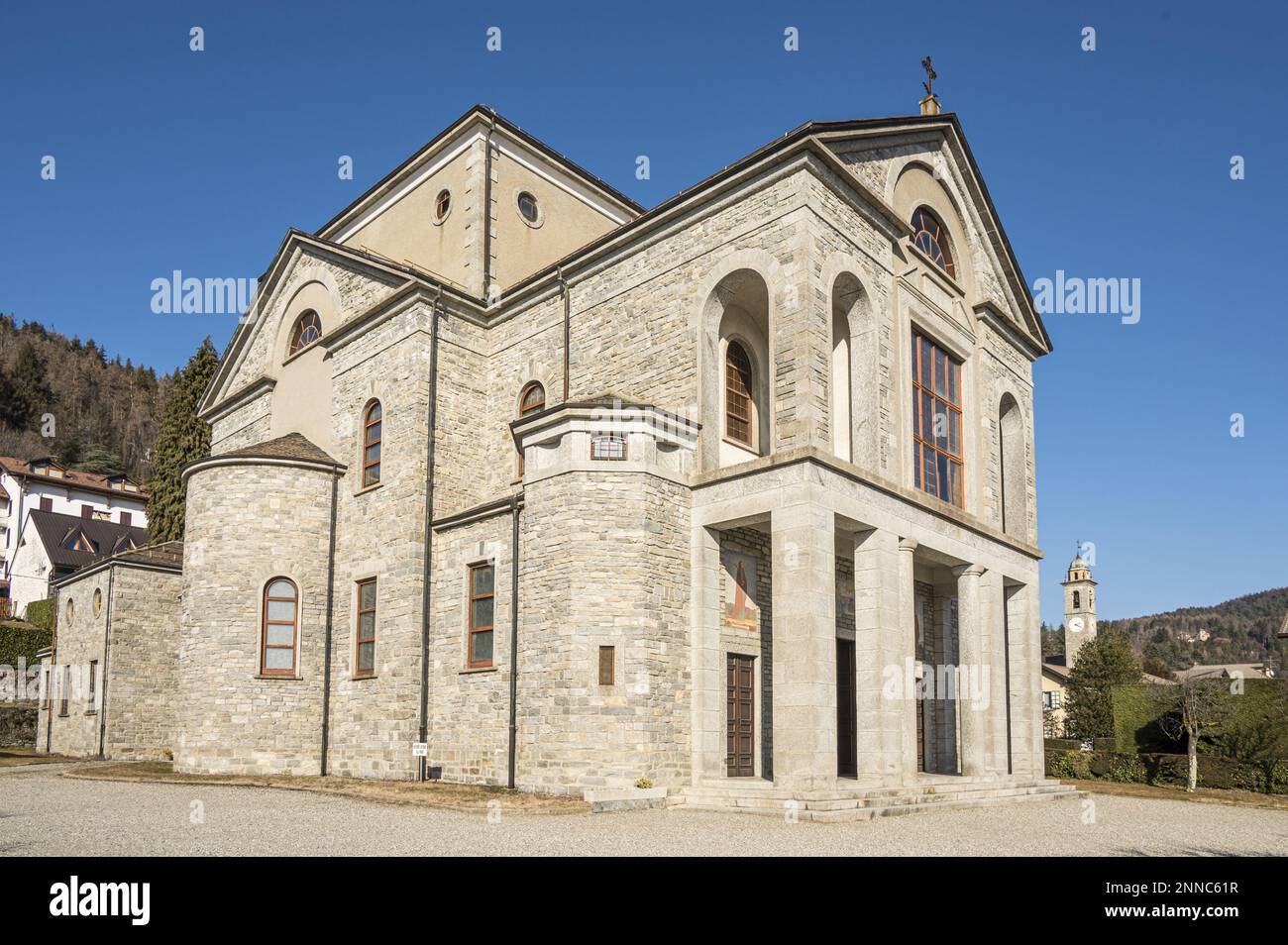 Beautiful stone church hi-res stock photography and images - Alamy