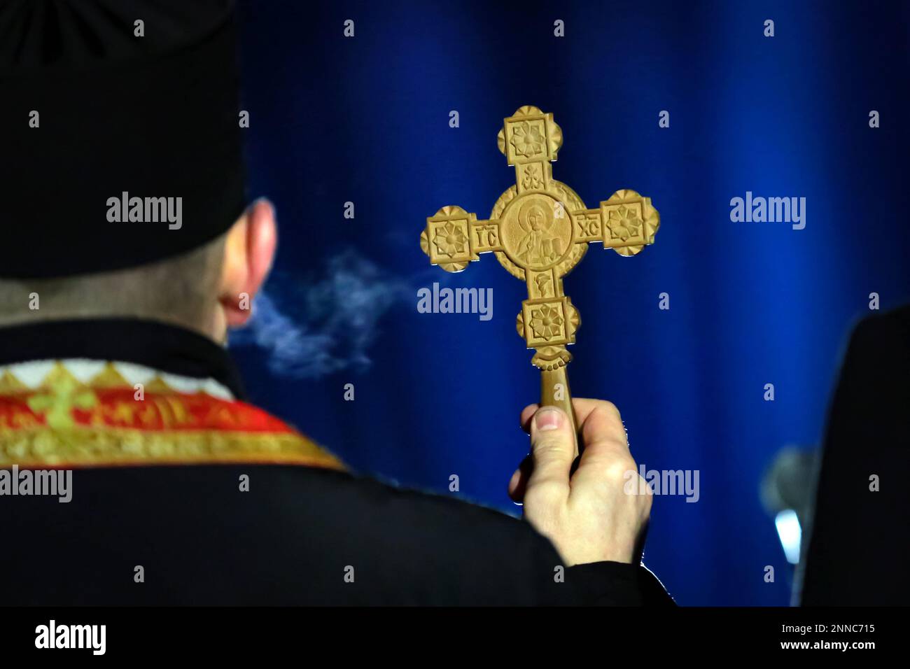 Non Exclusive: LVIV, UKRAINE - FEBRUARY 23, 2023 - The cross in the ...