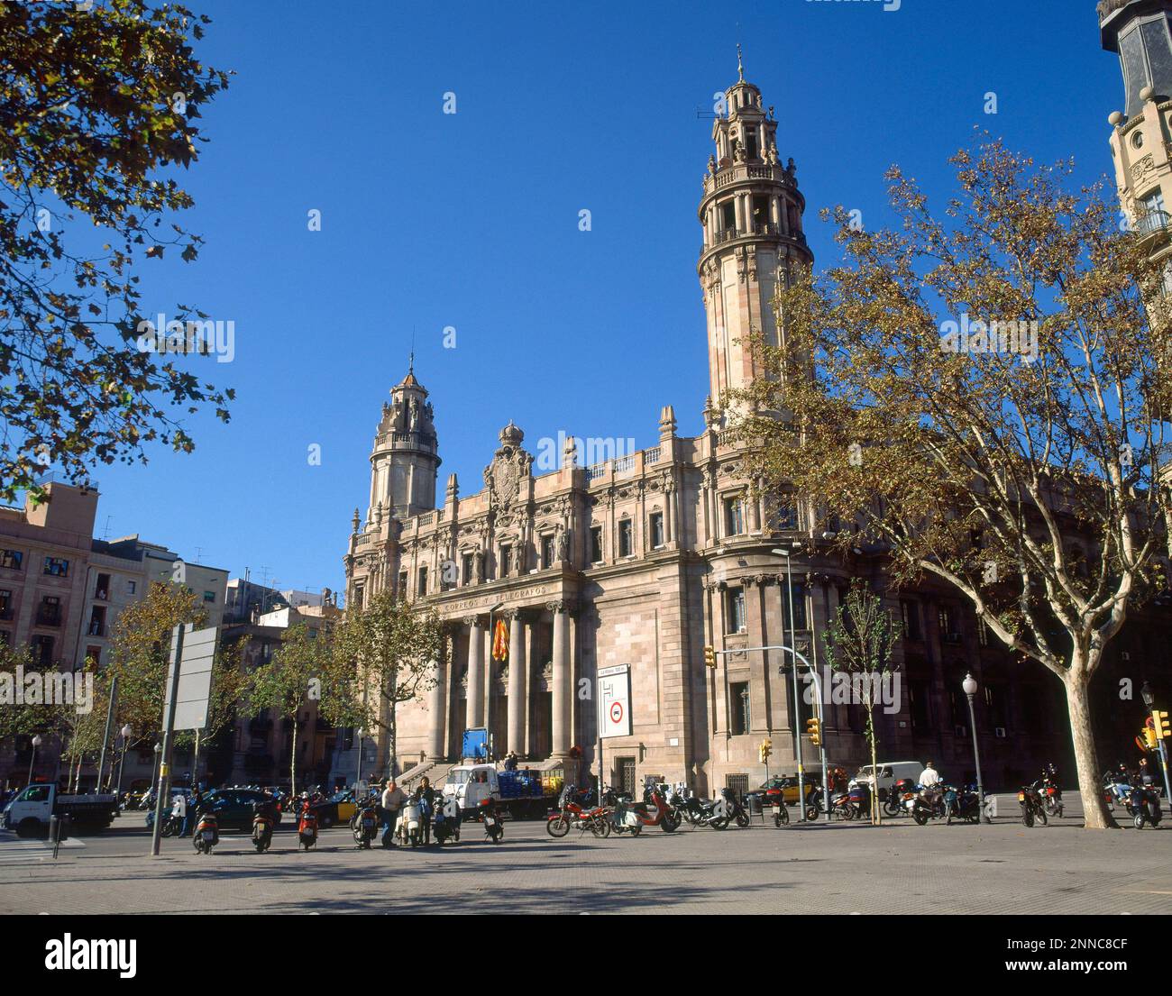 EDIFICIO DE CORREOS Y TELEGRAFOS REALIZADO EN 1927 Y SITUADO EN LA PLAZA DE ANTONIO LOPEZ 1 ...