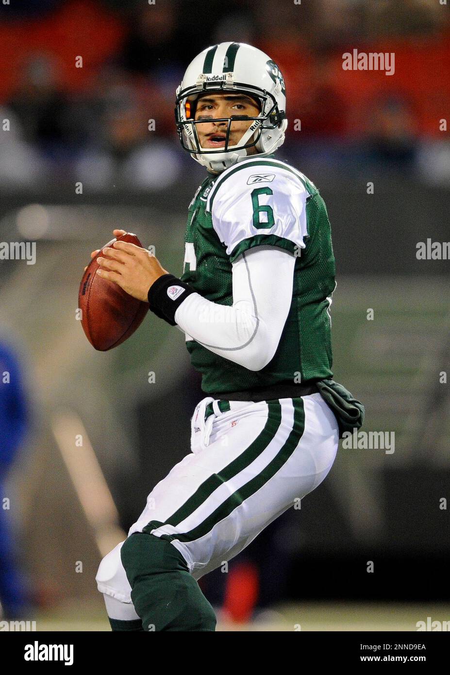 18 October 2009: New York Jets quarterback Mark Sanchez (6) drops back ...