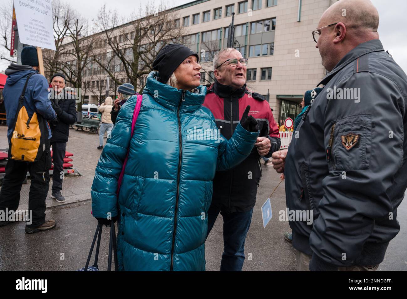 Several thousand people gathered at the Brandenburg Gate in Berlin on ...