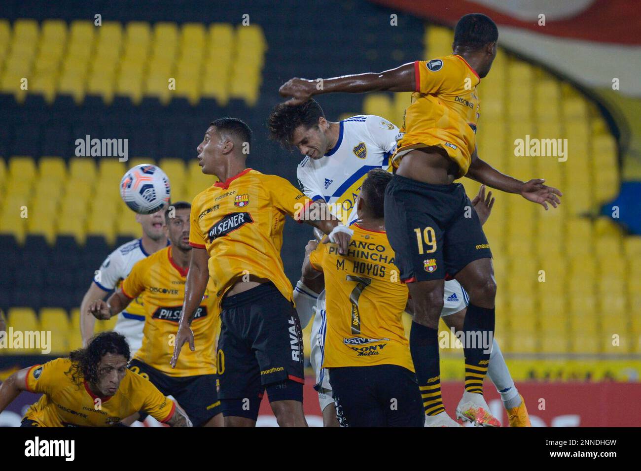 Emmanuel Mas of Argentina's Boca Juniors, center right, and Luis Leon ...