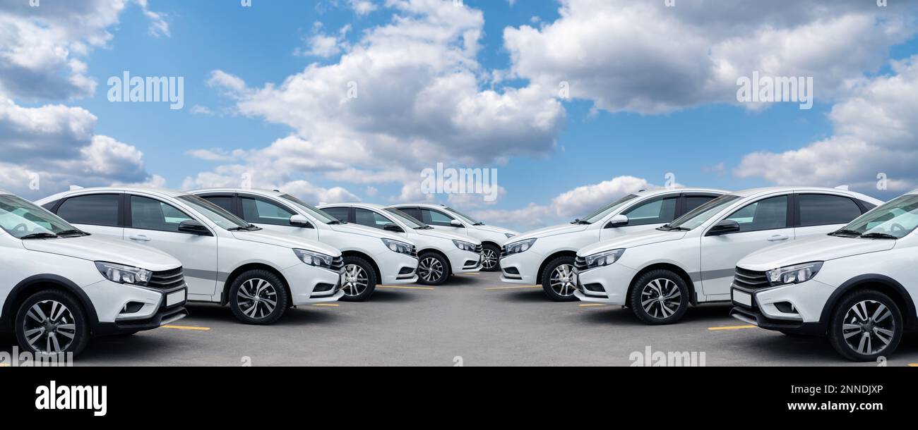 Cars in a row. Car sales Stock Photo - Alamy