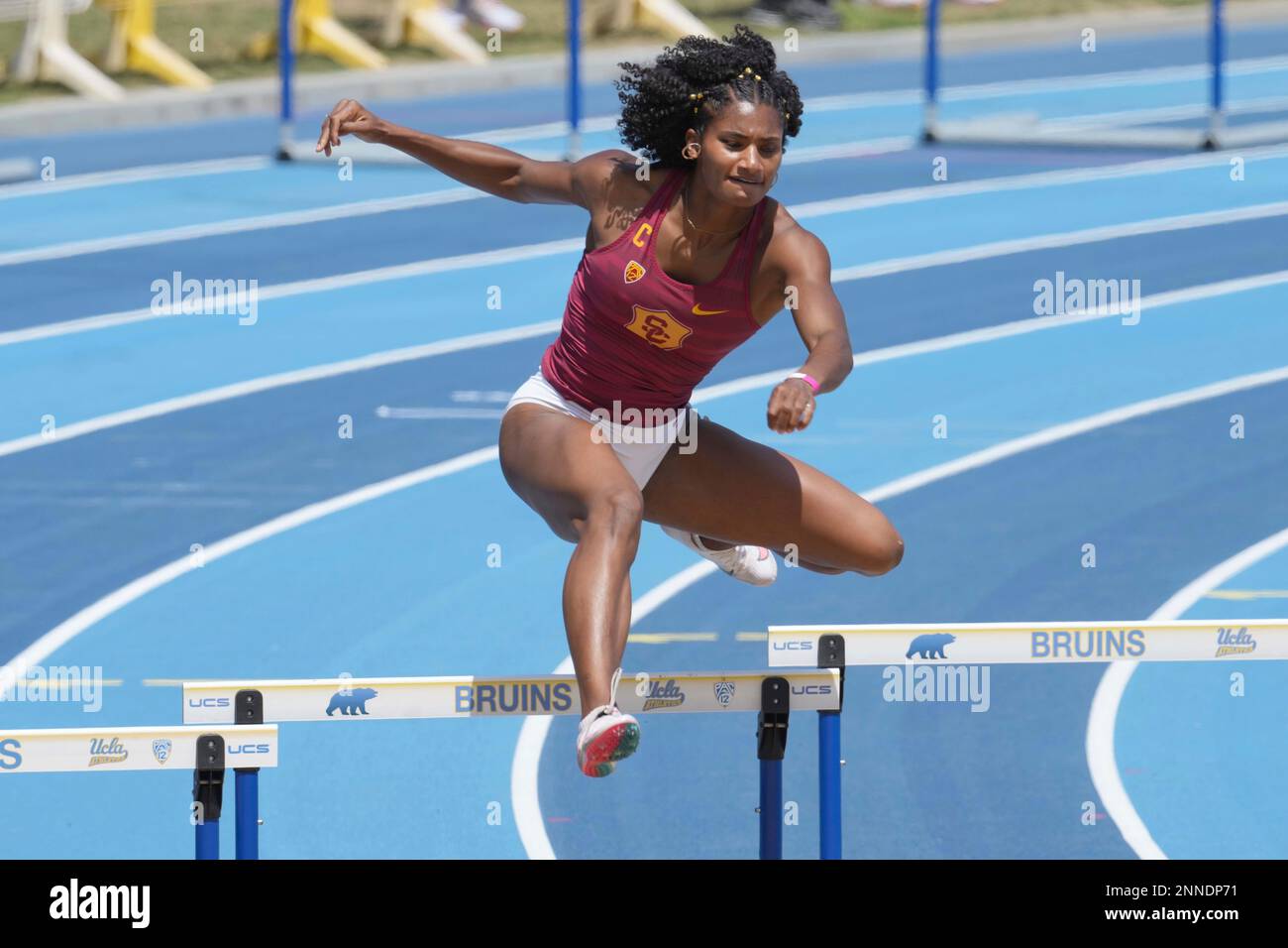 Anna Cockrell Of Southern California Wins The Womens 400m Hurdles In 5559 During A Dual Meet