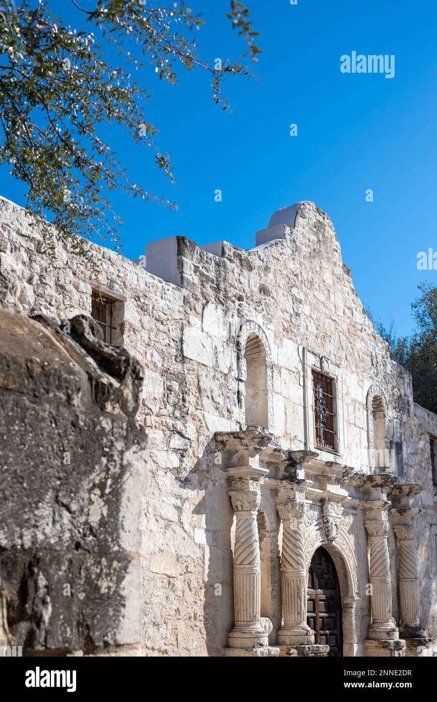 Alamo church hi-res stock photography and images - Alamy