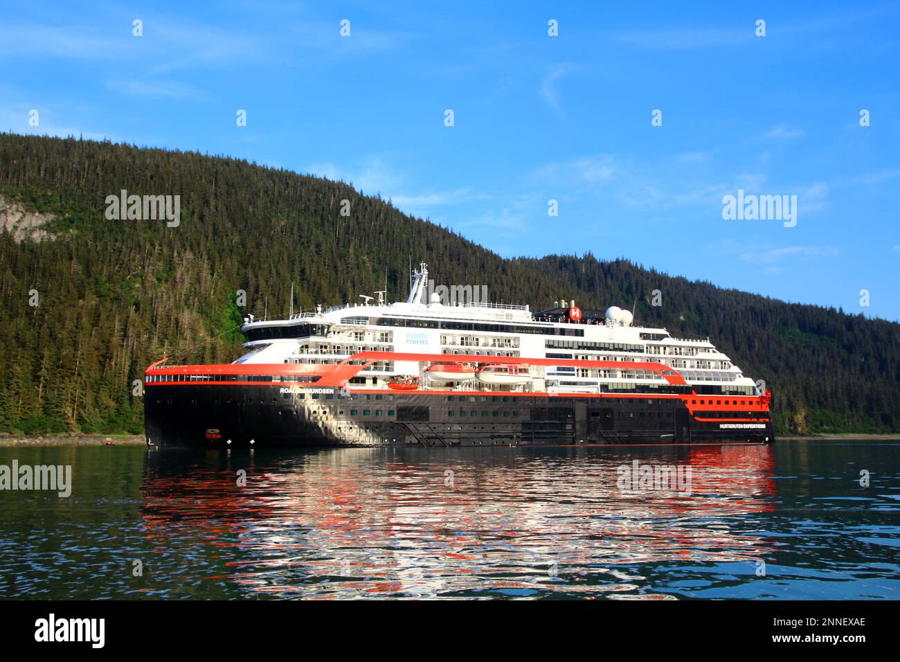 MS Roald Amundsen anchored in William Henry Bay in the US state of Alaska Stock Photo - Alamy