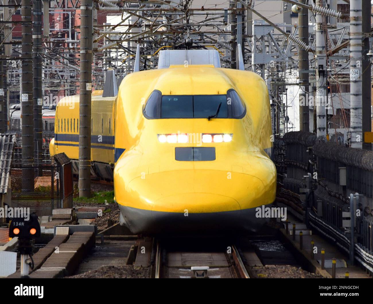 JR (Japan Railway) Tokai's special test train "Doctor Yellow" inspects ...
