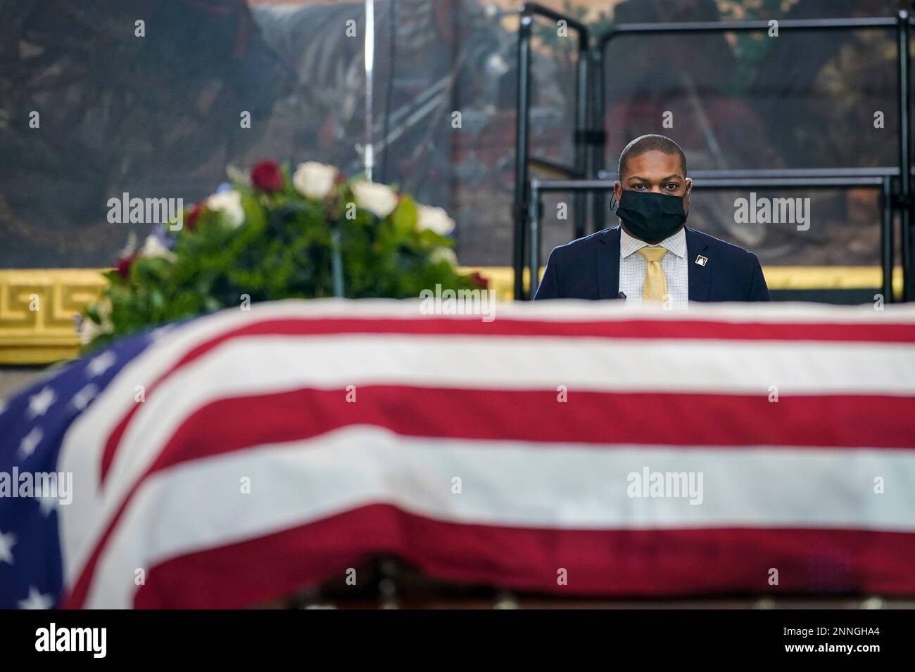 U.S. Capitol Police officer Eugene Goodman, pays his respects to the ...