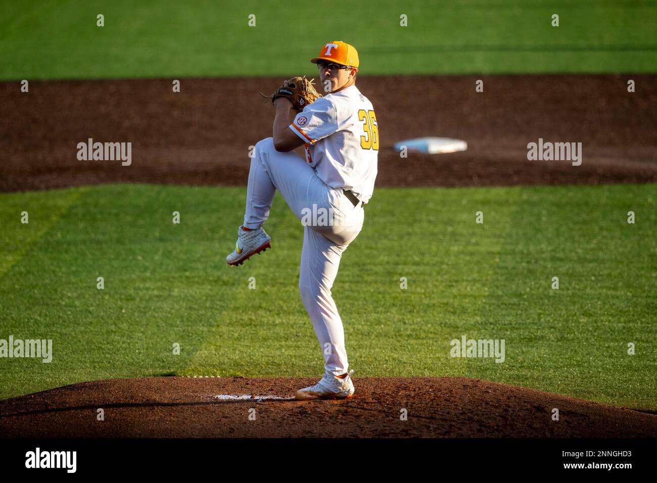 Tennessee Volunteers starting pitcher Chad Dallas (36) delivers a pitch ...