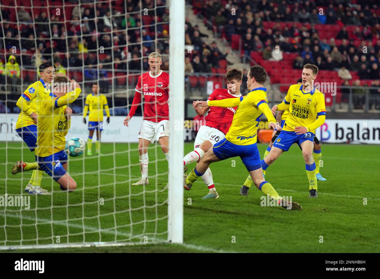 ALKMAAR - Wouter Goes of AZ Alkmaar scores the 2-0 during the Dutch ...