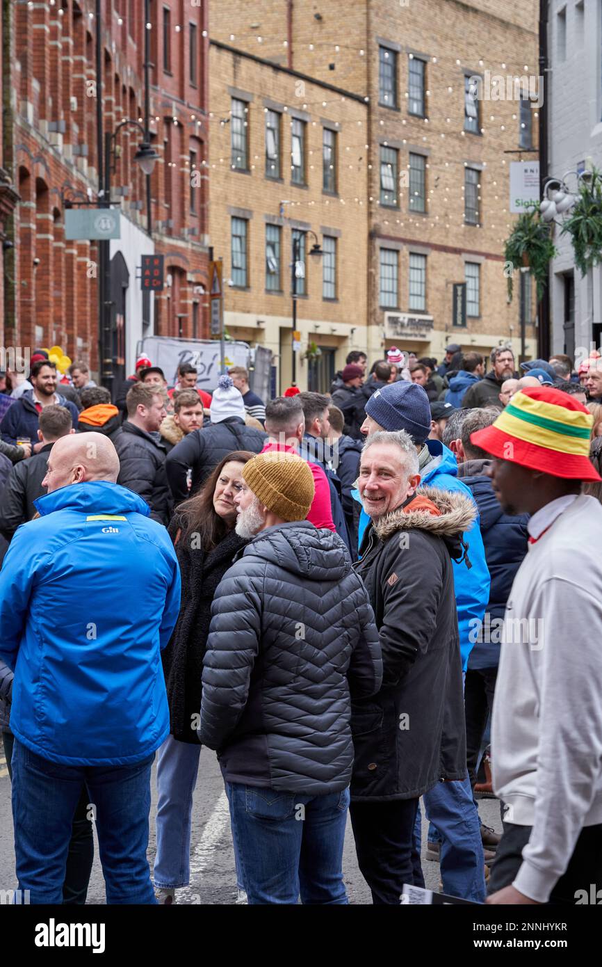 Crowd principality stadium hi-res stock photography and images - Alamy