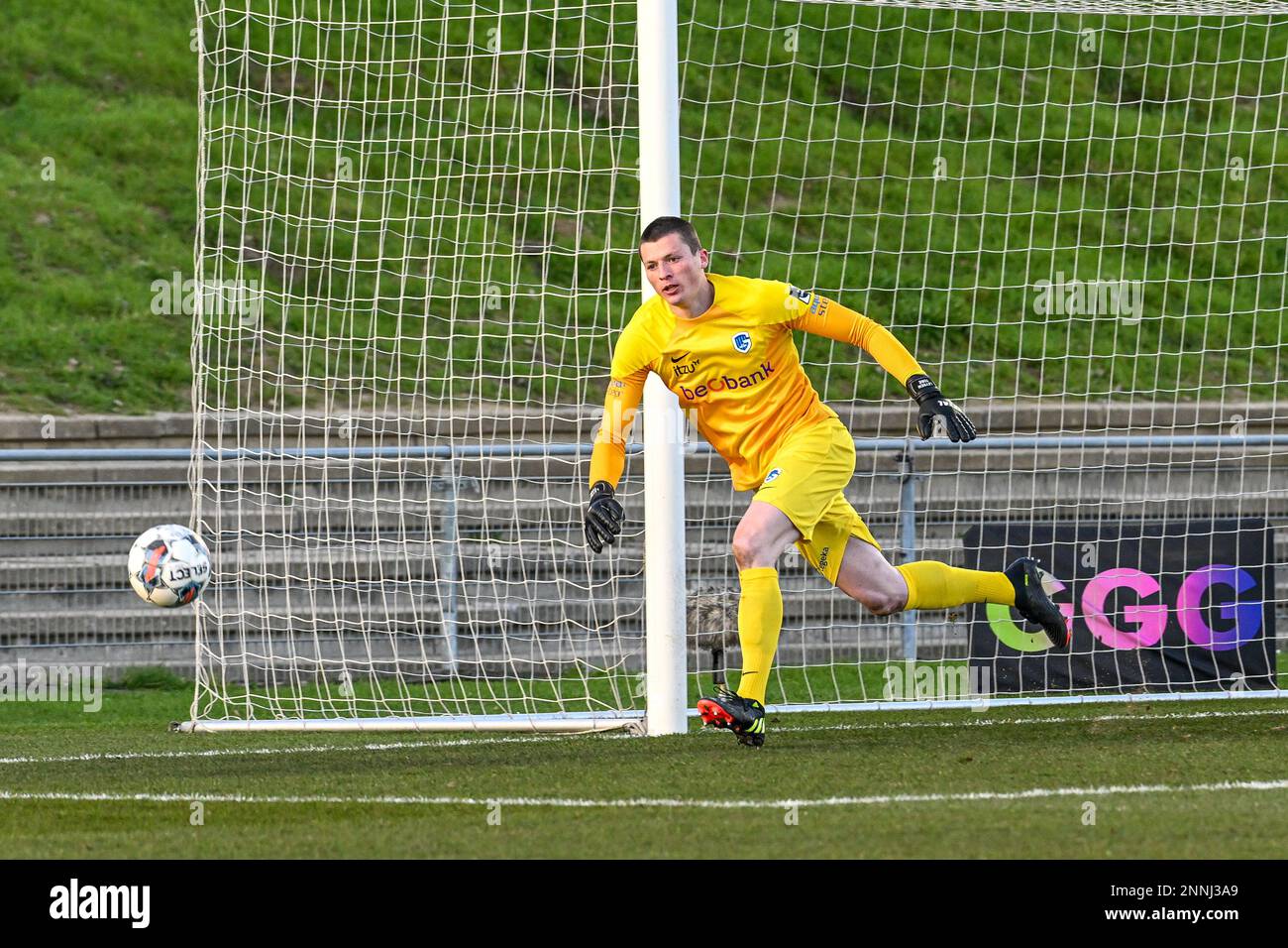 goalkeeper Tobe Leysen (40) of Jong Genk pictured during a soccer game ...