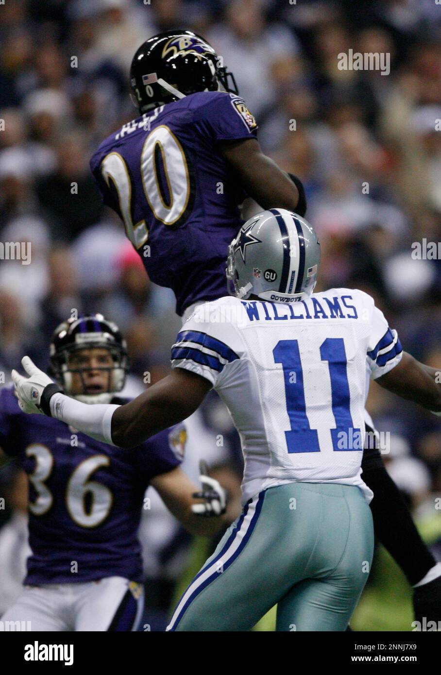 20 December 2008: Baltimore Ravens safety Ed Reed (20) getting the ...