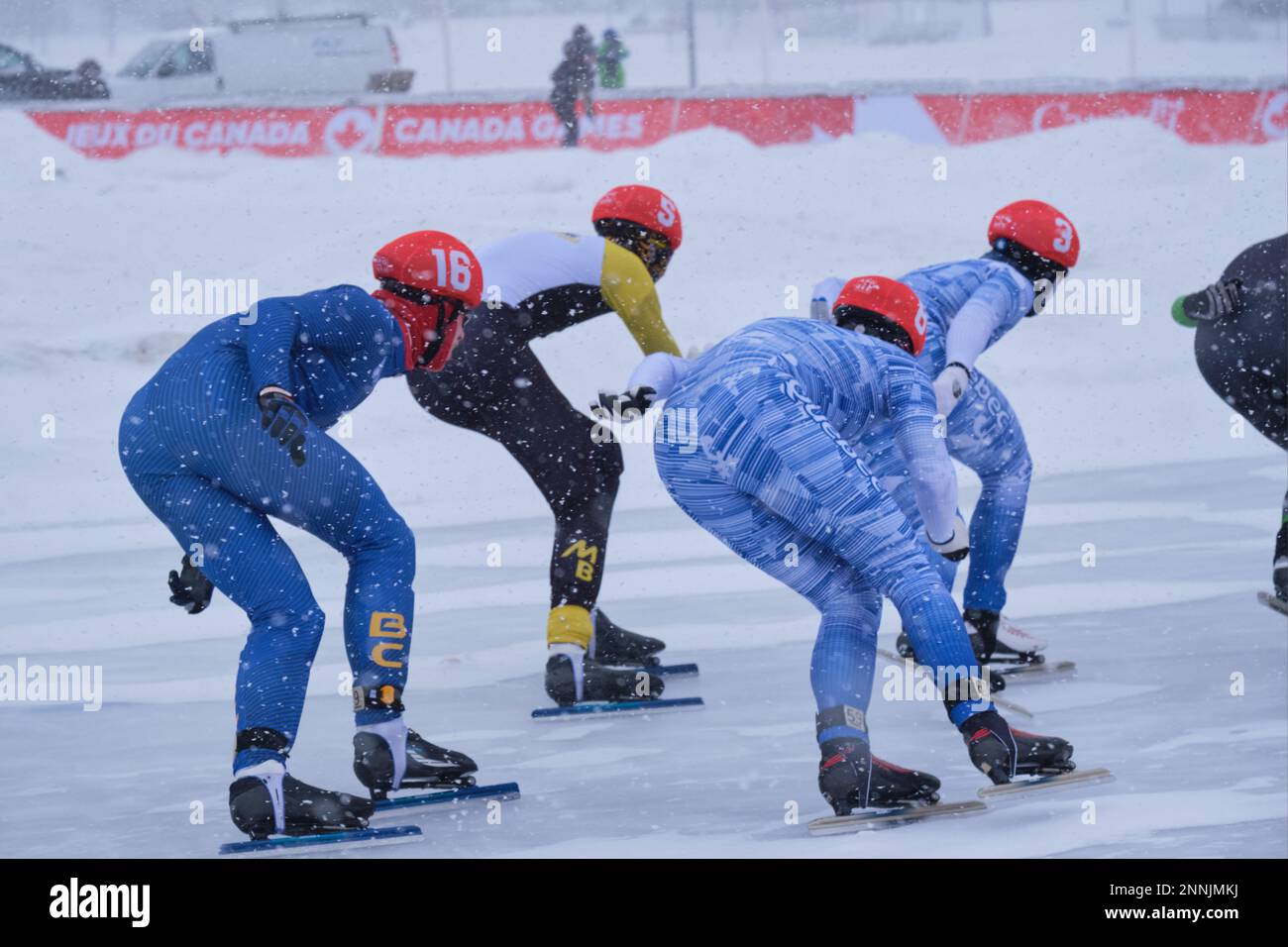 Long track mass start hi-res stock photography and images - Alamy