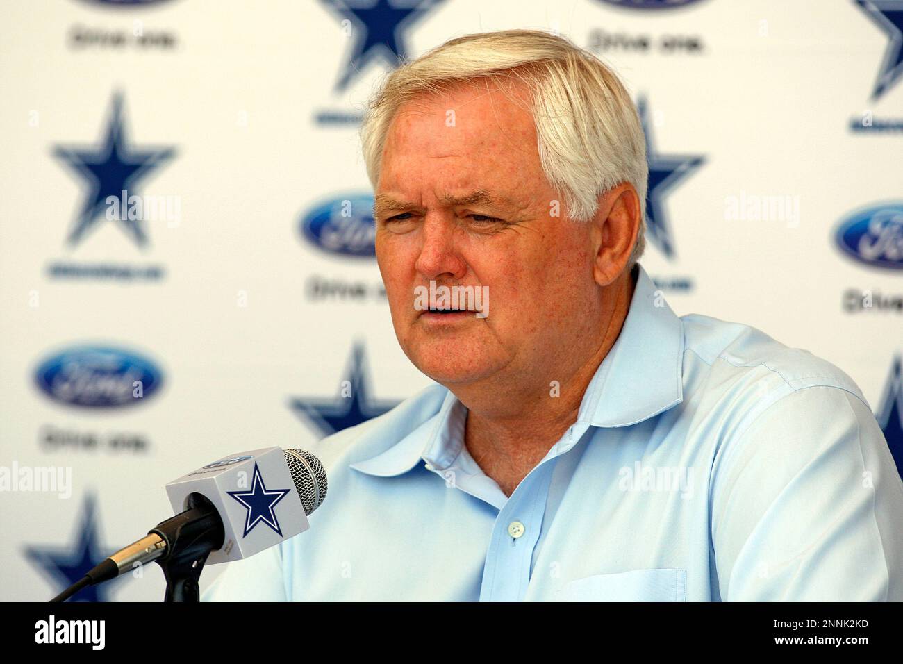 24 July 2008 - Head coach Wade Phillips of the Dallas Cowboys talks ...