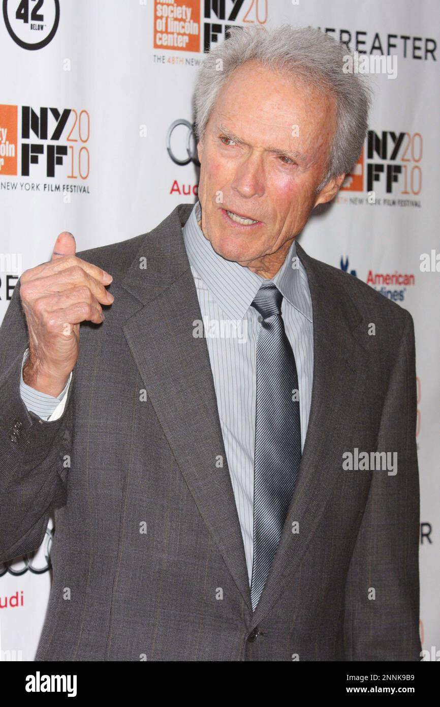 Clint eastwood 2010 hi-res stock photography and images - Alamy