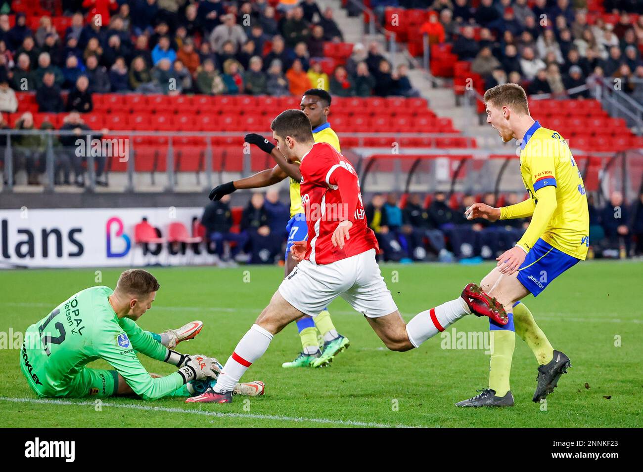 Macht ein treffer hi-res stock photography and images - Alamy