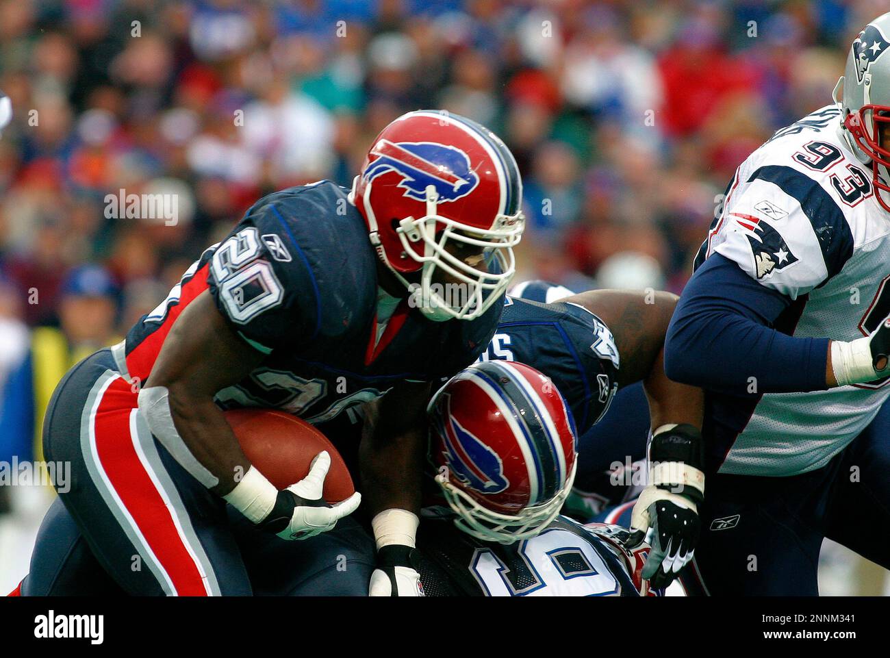 3 Nov 2002: Travis Henry of the Buffalo Bills during the Bills 38-7 ...