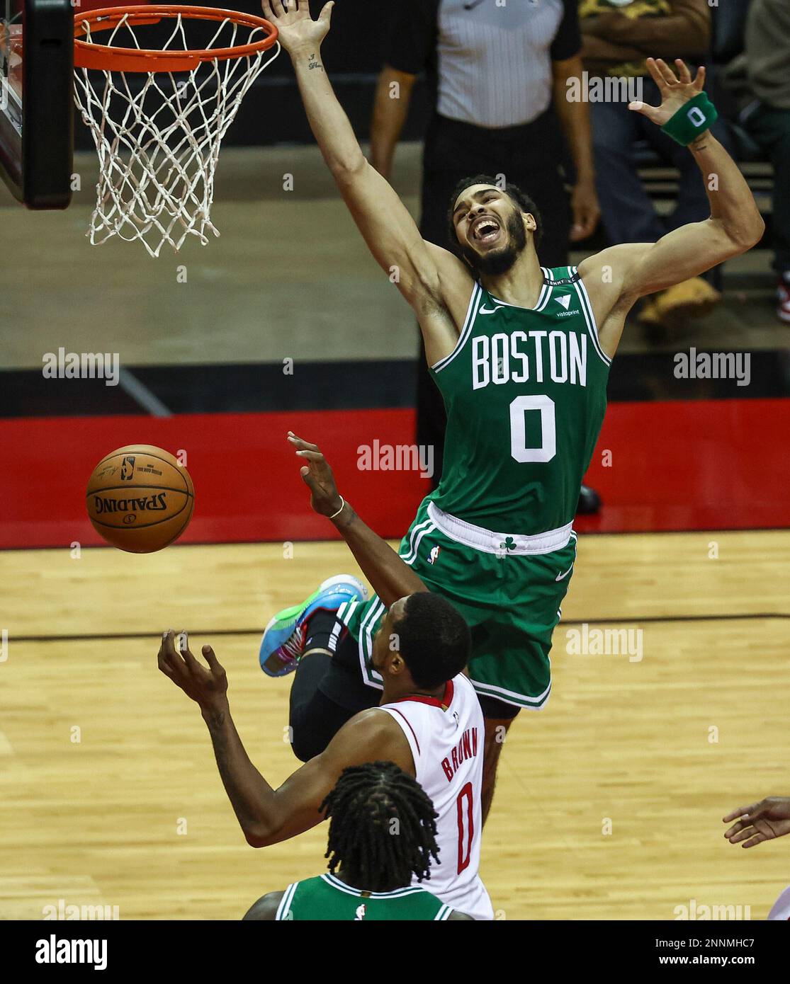 Boston Celtics forward Jayson Tatum (0) loses control of the ball ...