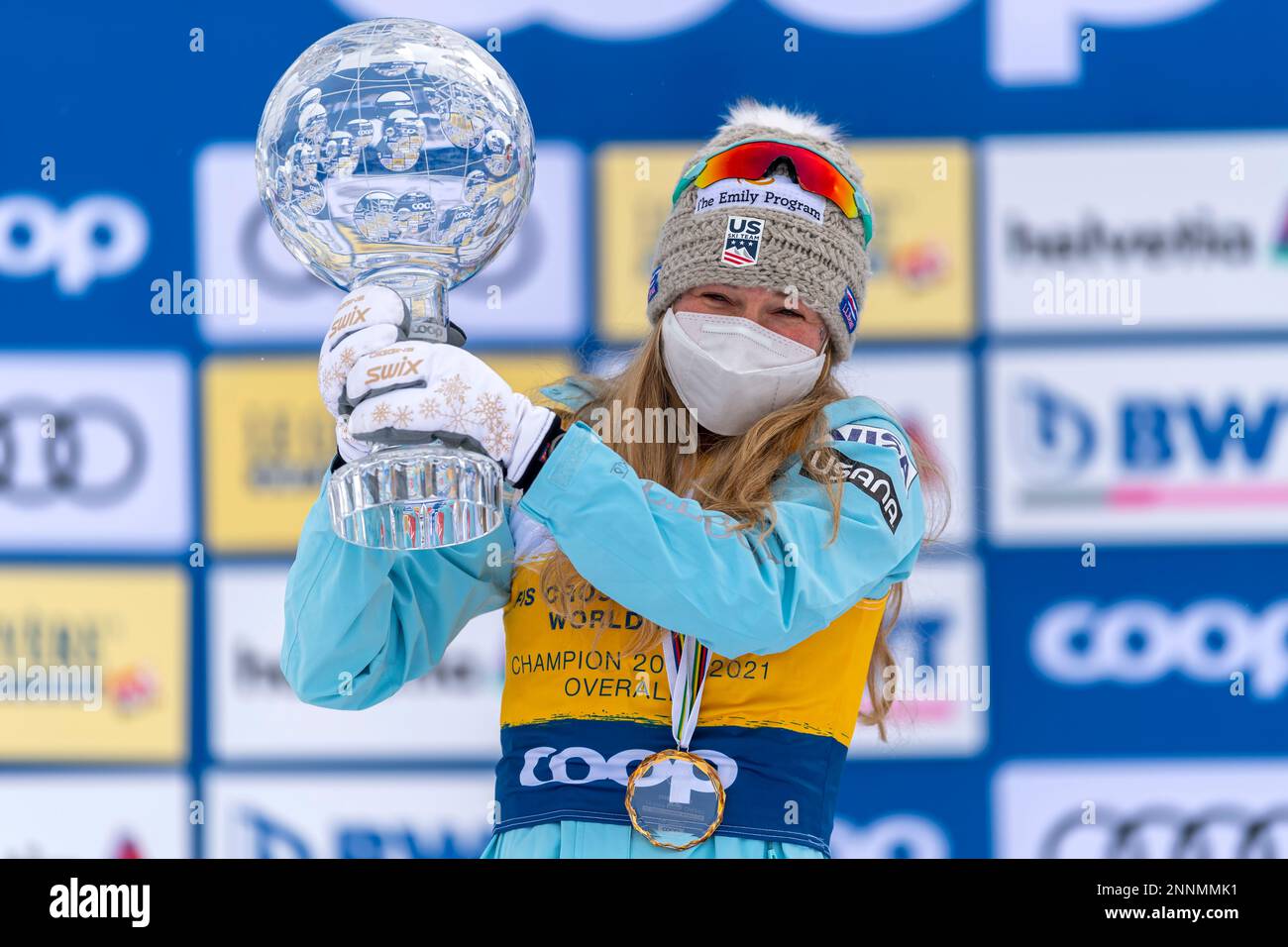 Jessie Diggins of USA poses on the podium as first placed of the ...