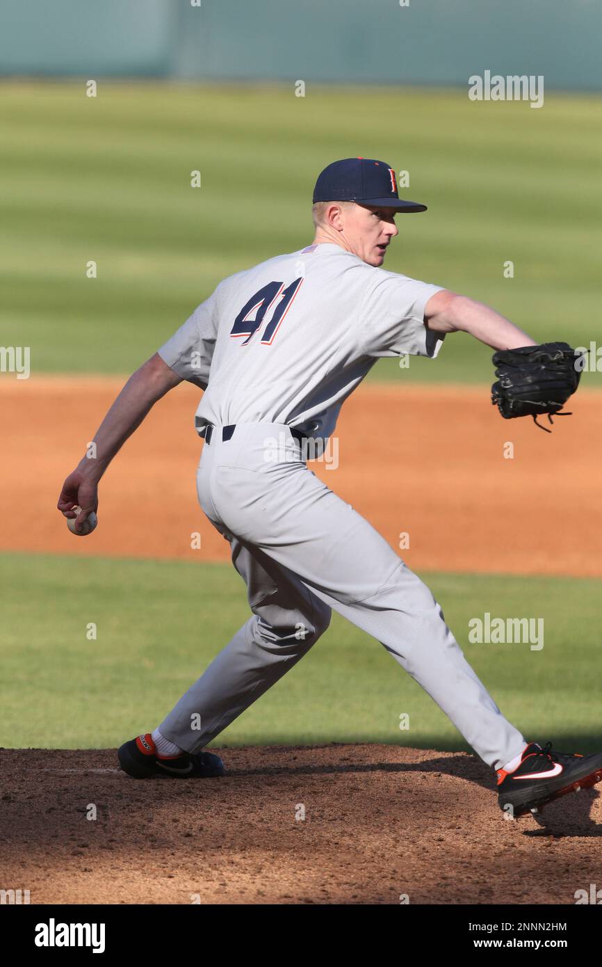 Landon Anderson (41) of the Cal State Fullerton Titans pitches against ...