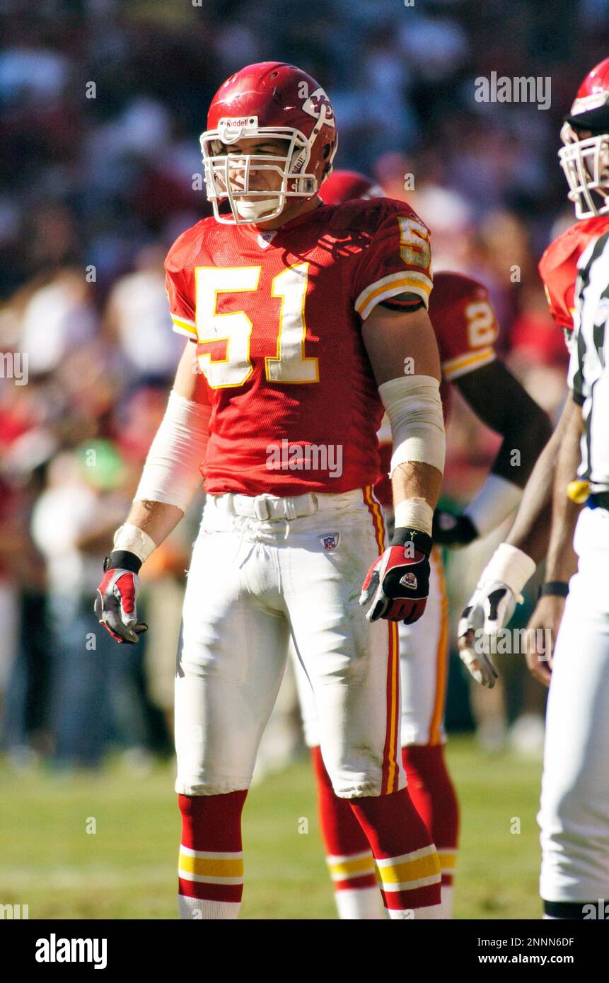 24 October 2004: KC Chiefs defensive end Gary Stills during the Kansas ...