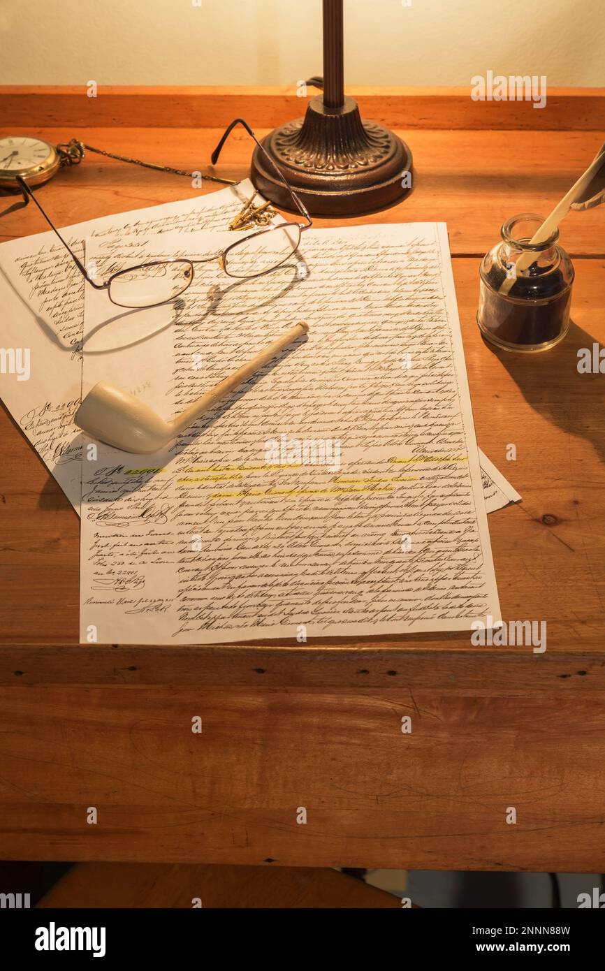 Old deed hi-res stock photography and images - Alamy