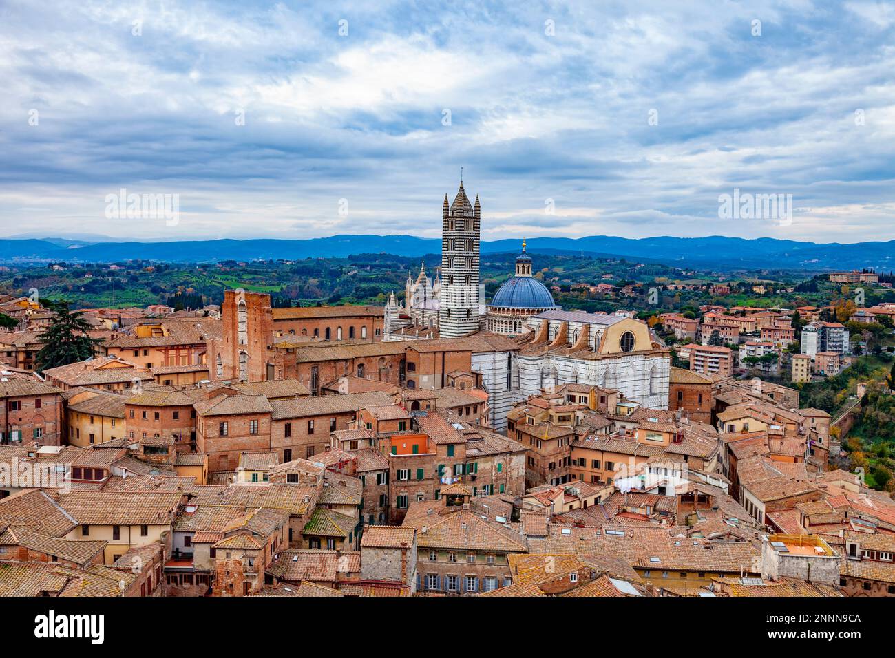 City view siena tuscany italy hi-res stock photography and images - Alamy