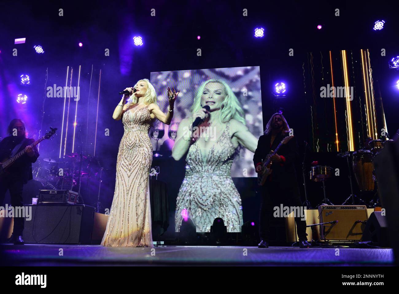 Marisela singer hi-res stock photography and images - Alamy
