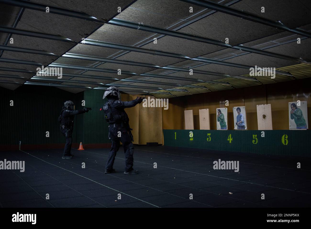 Members of the Special Intervention Group (GEI) of the Mossos d ...