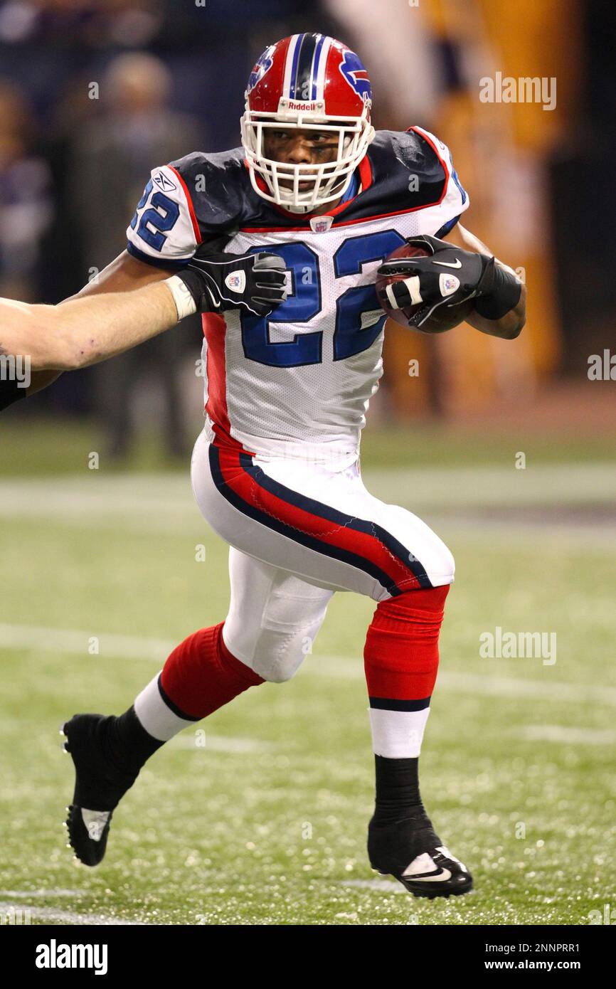 05 December 2010: Buffalo Bills running back Fred Jackson (22) runs ...