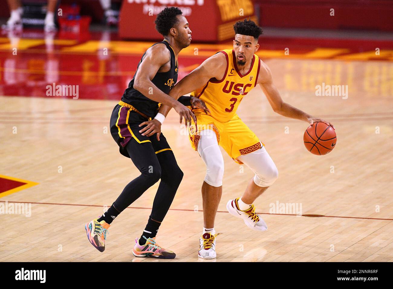 LOS ANGELES, CA - FEBRUARY 17: USC Trojans forward Isaiah Mobley (3 ...