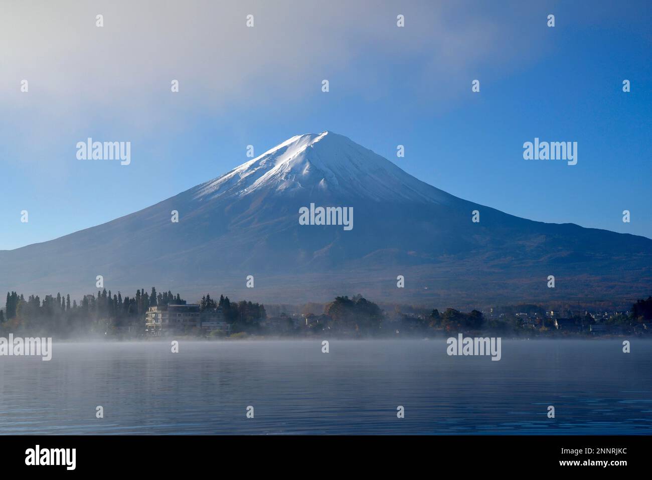 Volcano Fuji or Fudschijama with snow-capped summit, 3776 m high ...