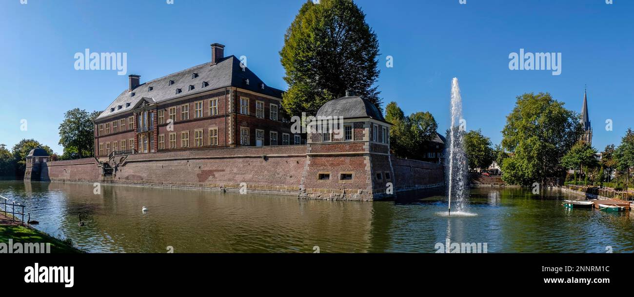 Baroque and moated castle Ahaus, today seat of the Technical Academy ...